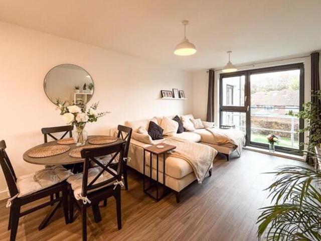 For Sale 1 Bedroom Apartment Maidenhead Windsor And Maidenhead DS101996237
