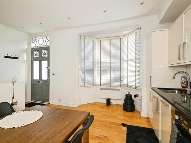 For Sale 1 Bedroom Apartment Maidstone Kent DLS100881426