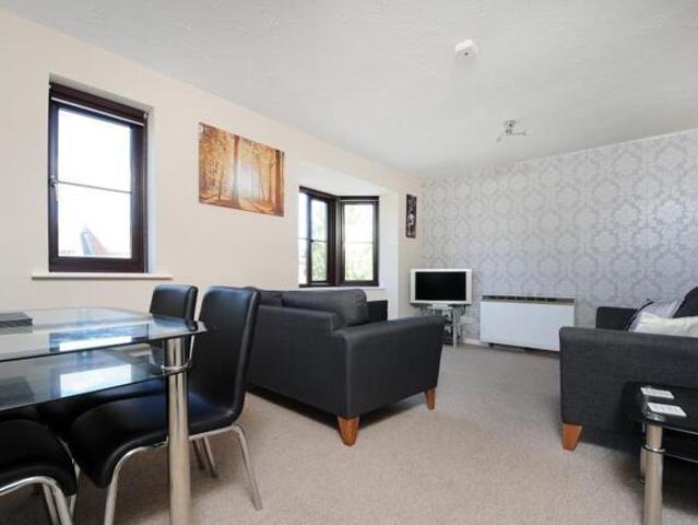 For Sale 1 Bedroom Apartment Aylesbury Buckinghamshire DS98503839