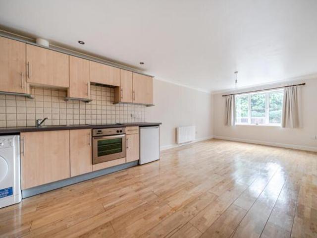 For Sale 1 Bedroom Apartment Alton Hampshire DLS100023946