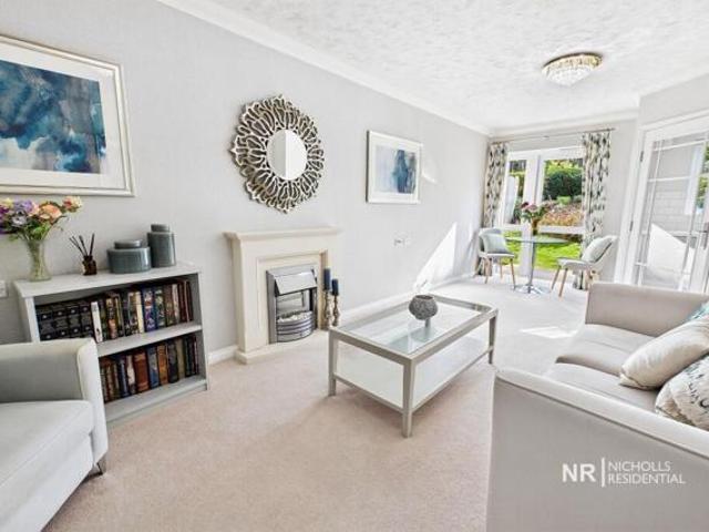 For Sale 1 Bedroom Apartment Ashtead Surrey DS99773754