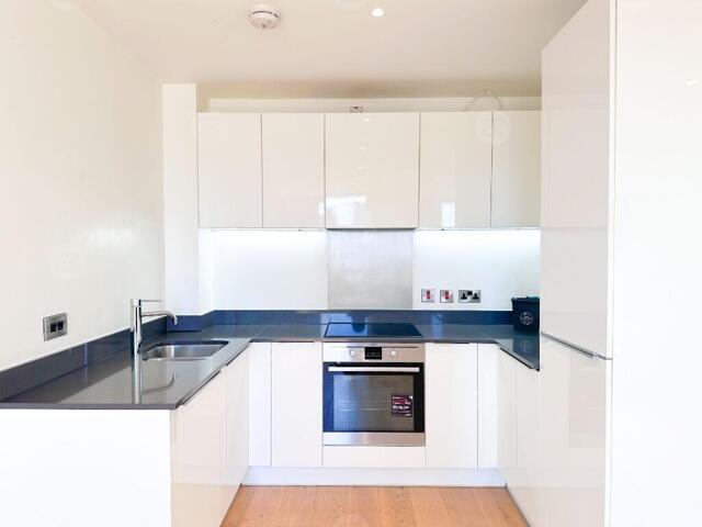 For Sale 1 Bedroom Apartment Barnet Greater London DLS99161837