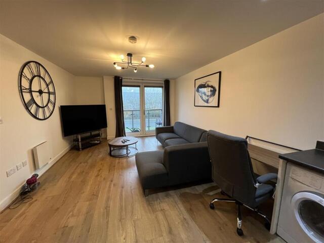 For Sale 1 Bedroom Apartment Colchester Essex DS100684928