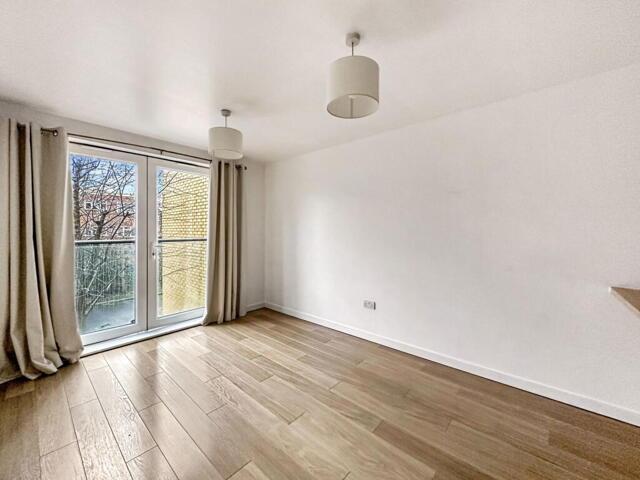 For Sale 1 Bedroom Apartment Enfield Greater London DLS100917411