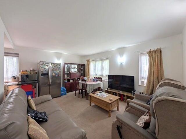 For Sale 1 Bedroom Apartment Feltham Greater London DS99926327