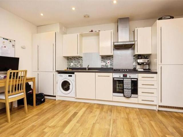 For Sale 1 Bedroom Apartment Guildford Surrey DS101199956