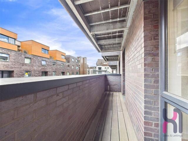 For Sale 1 Bedroom Apartment Greater Manchester Greater Manchester DS99237132