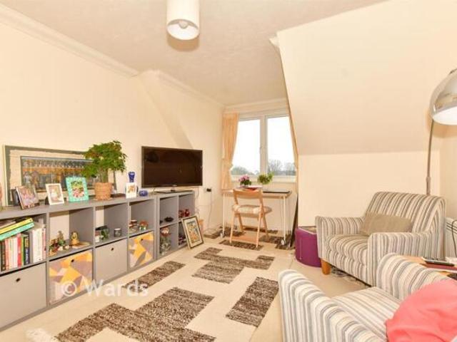 For Sale 1 Bedroom Apartment Hythe Hampshire DLS101955478