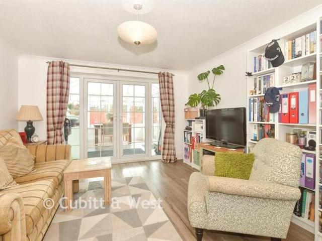 For Sale 1 Bedroom Apartment Haywards Heath Haywards Heath DS98648933