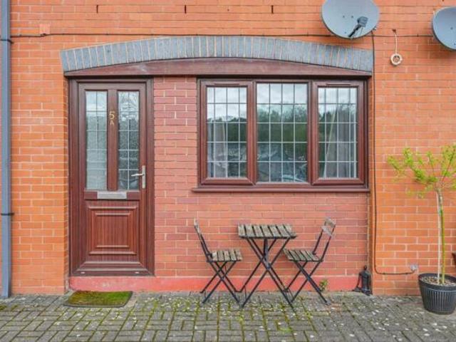 For Sale 1 Bedroom Apartment Hednesford Staffordshire DS98800734