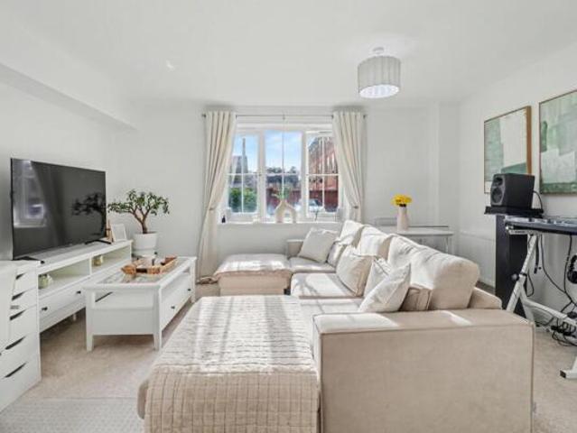 For Sale 1 Bedroom Apartment Hedge End Hampshire DS101676087