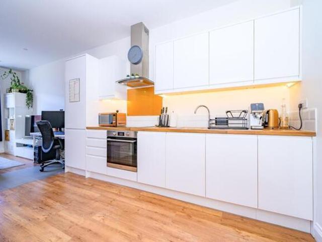 For Sale 1 Bedroom Apartment Hemel Hempstead Hertfordshire DLS101675752