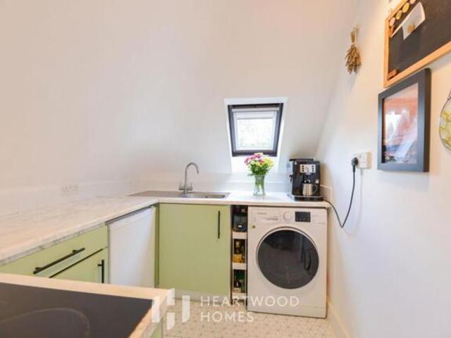 For Sale 1 Bedroom Apartment Hertfordshire Hertfordshire DS101675245