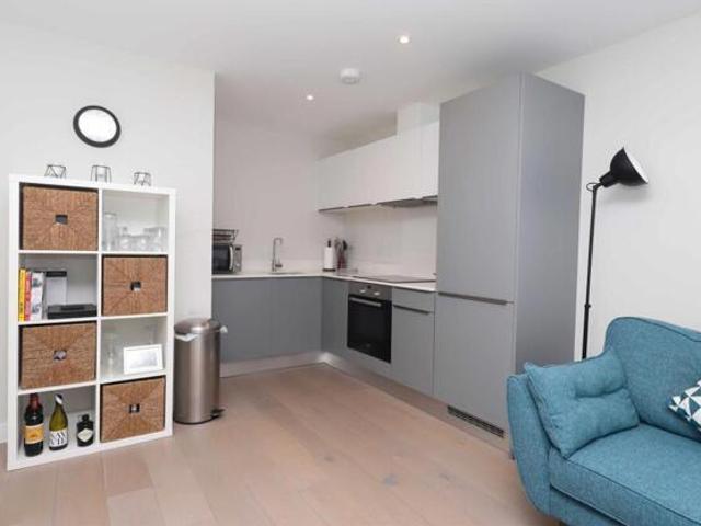 For Sale 1 Bedroom Apartment Hillingdon Greater London DS98864526
