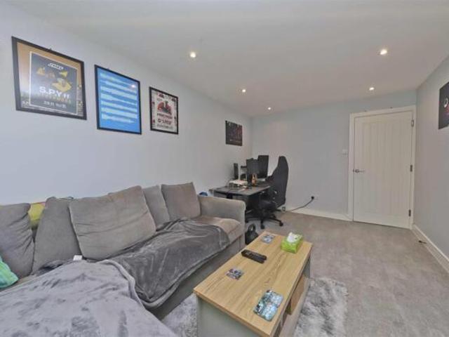 For Sale 1 Bedroom Apartment Hillingdon Greater London DS100502865