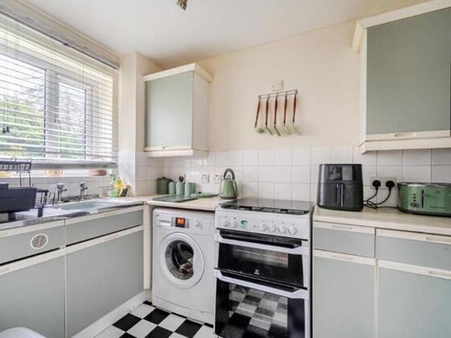 For Sale 1 Bedroom Apartment Hindhead Surrey DS101796856