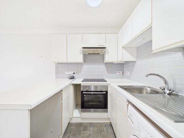 For Sale 1 Bedroom Apartment Hitchin Hertfordshire DS101231618