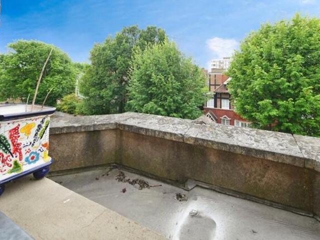 For Sale 1 Bedroom Apartment Hove Brighton And Hove DS98233144