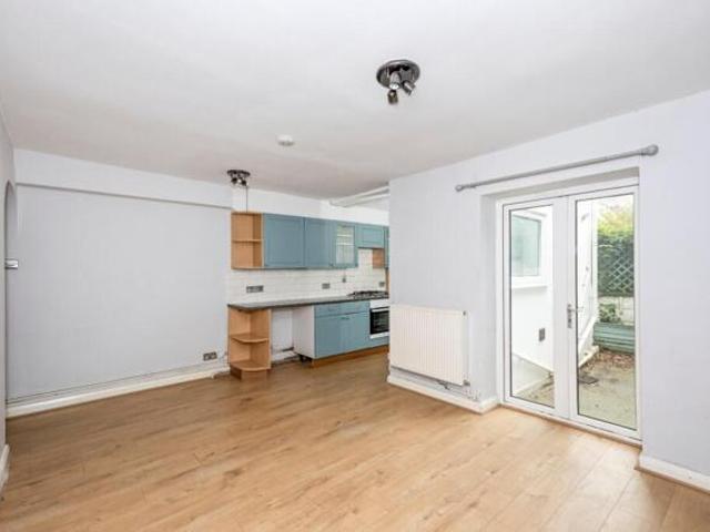 For Sale 1 Bedroom Apartment Hove Brighton And Hove DS100132571