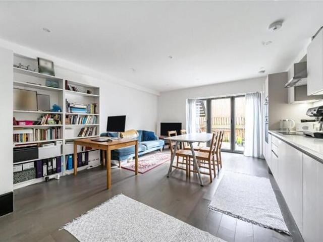 For Sale 1 Bedroom Apartment Kingston Upon Thames Greater London DLS100456290
