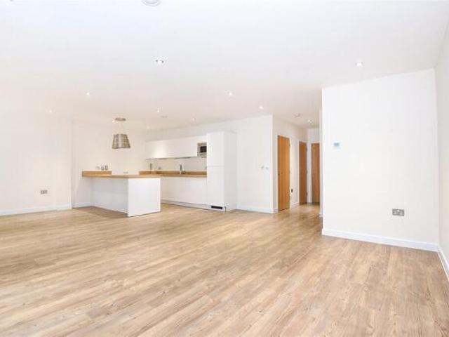 For Sale 1 Bedroom Apartment Lymington Hampshire DLS101931705