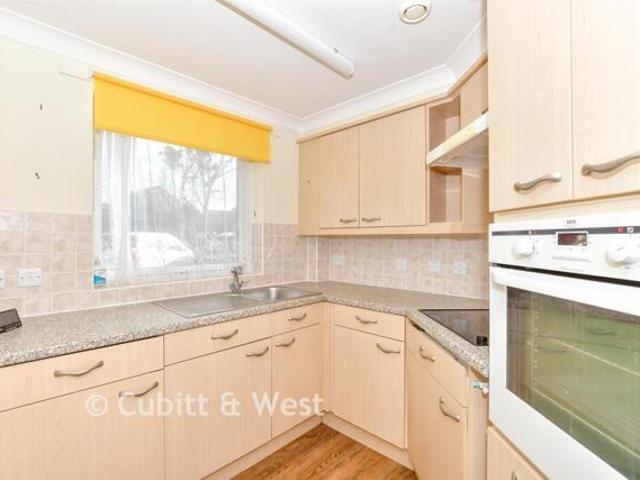 For Sale 1 Bedroom Apartment Lee On Solent Hampshire DLS100398288