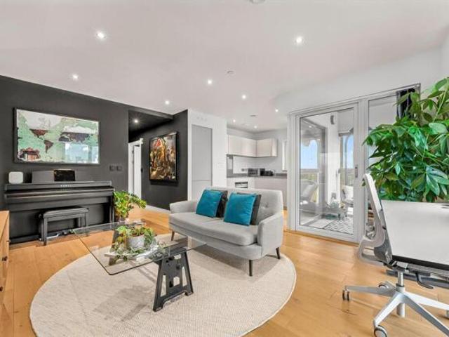 For Sale 1 Bedroom Apartment London Greater London DLS100425970