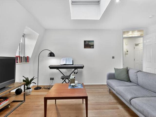 For Sale 1 Bedroom Apartment Londres Greater London DS99237124