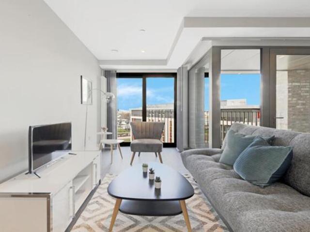 For Sale 1 Bedroom Apartment Londres Greater London DS99437222