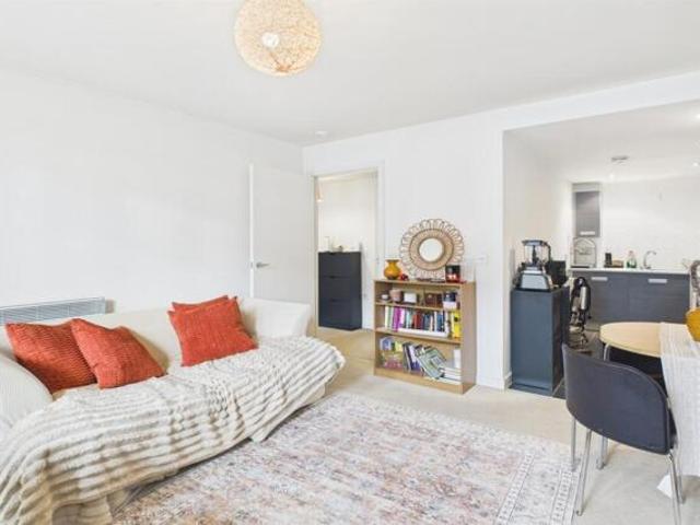 For Sale 1 Bedroom Apartment Londres Greater London DS100824864
