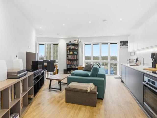 For Sale 1 Bedroom Apartment Londres Greater London DS101677135