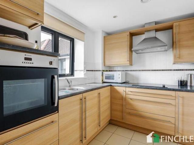 For Sale 1 Bedroom Apartment Potters Bar Hertfordshire DLS98864626