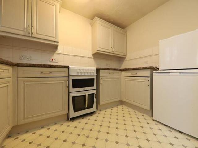 For Sale 1 Bedroom Apartment Rickmansworth Hertfordshire DS100426403
