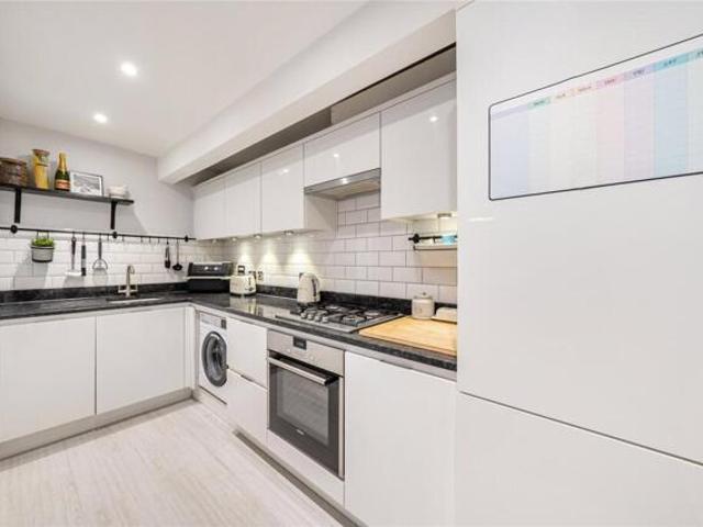 For Sale 1 Bedroom Apartment Surbiton Greater London DS98969208