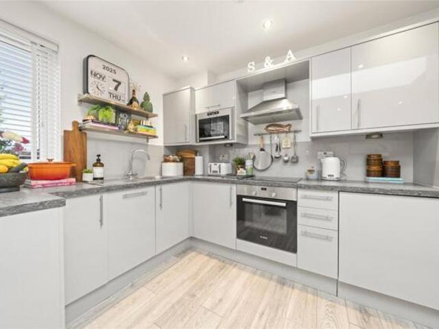 For Sale 1 Bedroom Apartment Surbiton Greater London DS98233403