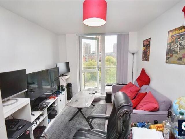 For Sale 1 Bedroom Apartment Salford Salford DLS101025380