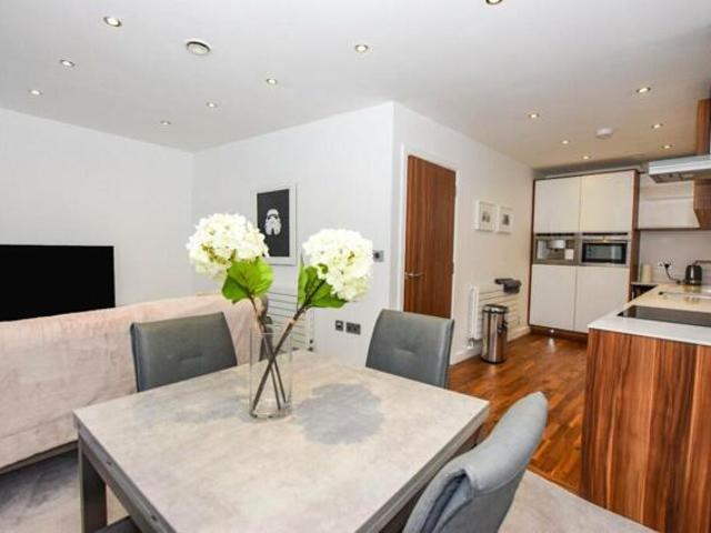 For Sale 1 Bedroom Apartment Salford Salford DS99236929