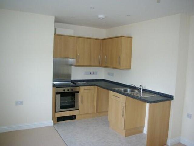 For Sale 1 Bedroom Apartment Shepton Mallet Somerset DS98718389