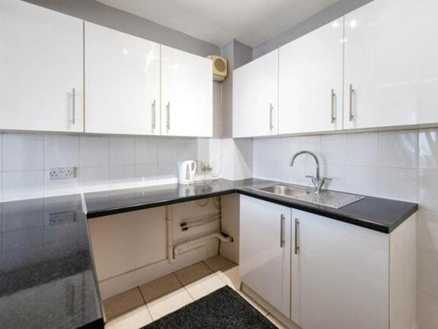 For Sale 1 Bedroom Apartment Southampton Southampton DLS89398775
