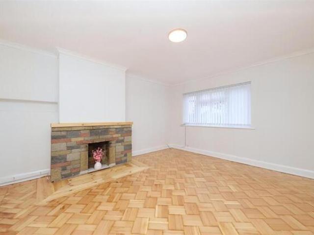 For Sale 1 Bedroom Apartment Uxbridge Greater London DS99895451