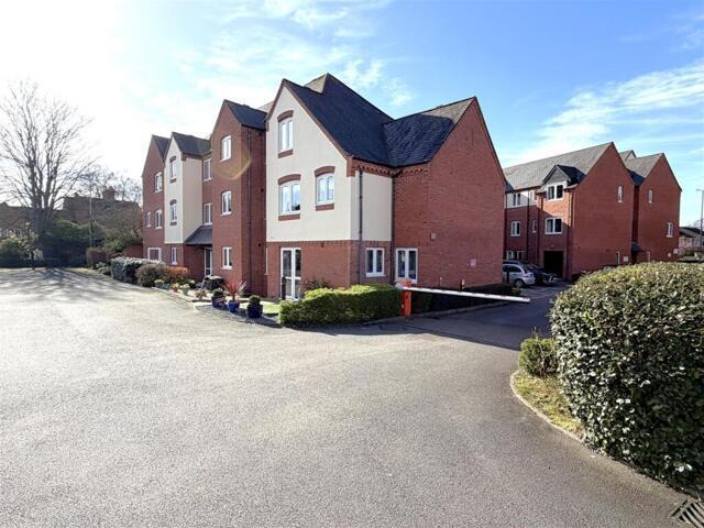 For Sale 1 Bedroom Apartment Warwick Warwickshire DS101674737