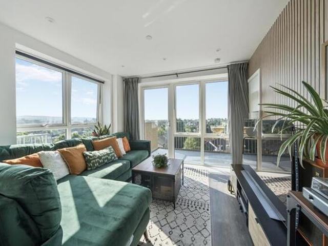 For Sale 1 Bedroom Apartment Watford Hertfordshire DS99523424