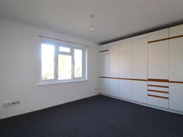 For Sale 1 Bedroom Apartment Woking Surrey DS101199756