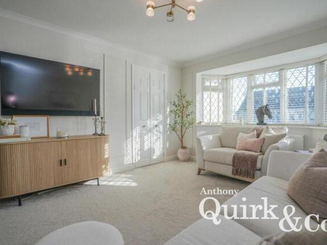 For Sale 1 Bedroom Bungalow Canvey Island Essex DLS101796812