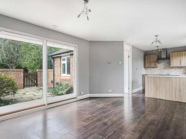 For Sale 1 Bedroom Bungalow Hillingdon Greater London DLS101676233