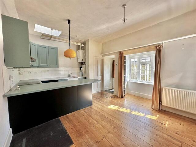 For Sale 1 Bedroom Bungalow Lymington Hampshire DLS101168623