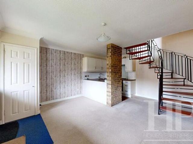 For Sale 1 Bedroom House Crawley West Sussex DLS100917400