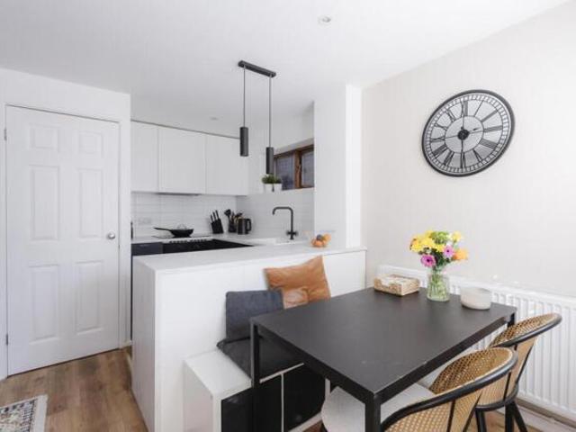 For Sale 1 Bedroom House Brentwood Essex DLS100578936