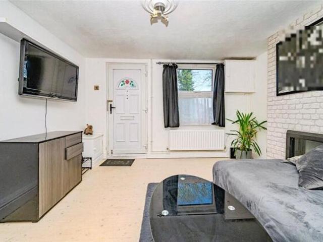 For Sale 1 Bedroom House Houghton Regis Central Bedfordshire DS101351858