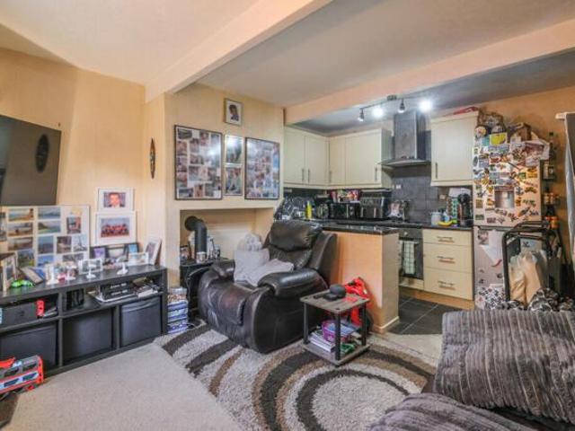 For Sale 1 Bedroom House Huddersfield Kirklees DLS99840118